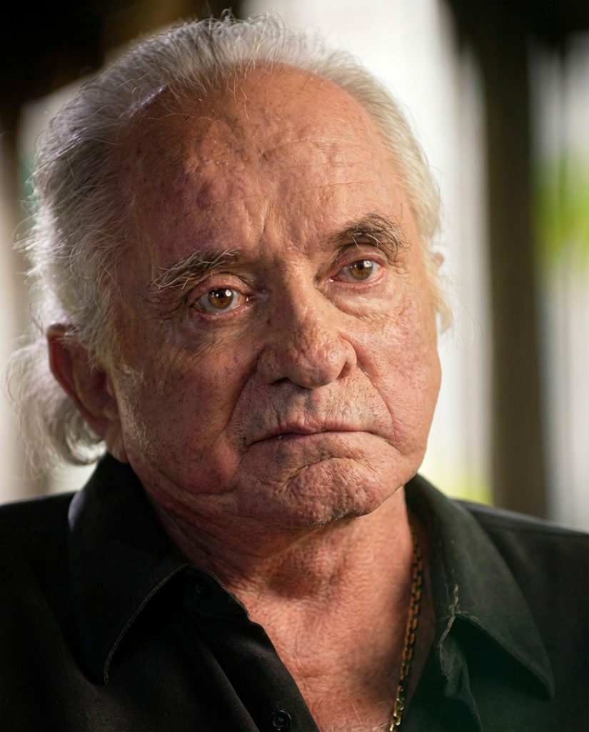 DURING HIS FINAL MONTHS, EVEN JOHNNY CASH COULDN’T OUTRUN THE SILENCE ...