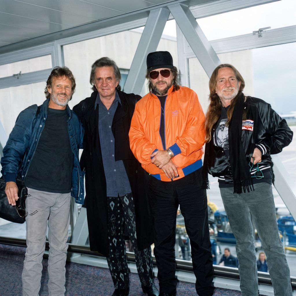 FOUR OF THE BIGGEST NAMES IN COUNTRY MUSIC HISTORY STOOD ON THE SAME ...